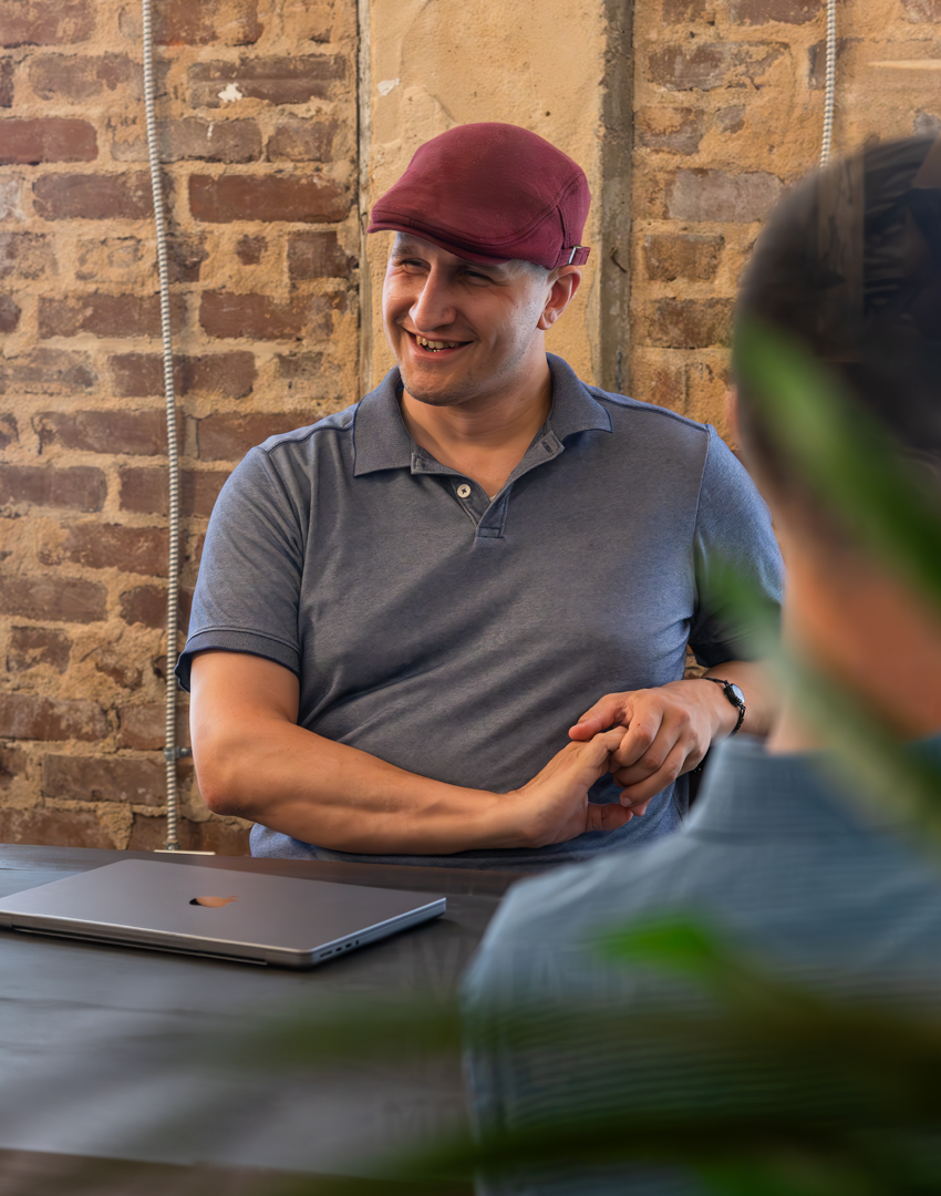 Setting Business Goals: How to Write, Track, and Align Them for Growth